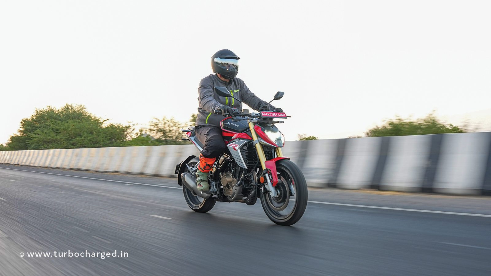 2025 Hero Xtreme 250R First Ride Review - Turbocharged
