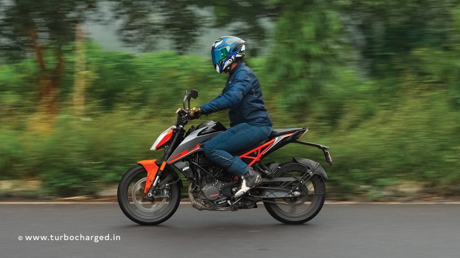 2025 KTM 160 Duke First Ride Review - Turbocharged