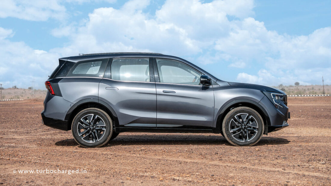 2026 Mahindra XUV 7XO First Drive Review - Turbocharged